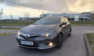 Pelēks Toyota Auris 2017 Viļņa, ar dzinēja tilpumu 1.80 L un nobraukumu 260 tūkst. km par 9900 €, foto 17 vietnē AUTOMOTO.COM.LV
