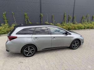 Grey Toyota Auris 2017 in Vilnius, with an engine capacity of 1.80 L and mileage of 128 thousand km for 14250 €, photo 16 on AUTOMOTO.COM.LV