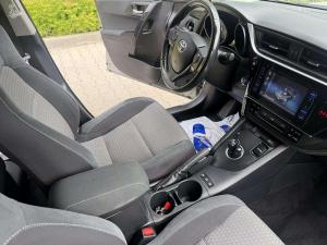 Grey Toyota Auris 2017 in Vilnius, with an engine capacity of 1.80 L and mileage of 128 thousand km for 14250 €, photo 29 on AUTOMOTO.COM.LV