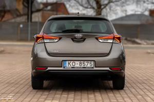 Pelēks Toyota Auris 2017 Jelgava, ar dzinēja tilpumu 1.40 L un nobraukumu 219 tūkst. km par 7400 €, foto 6 vietnē AUTOMOTO.COM.LV