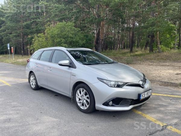 Pelēks Toyota Auris 2017 Limbaži, ar dzinēja tilpumu 1.80 L un nobraukumu 118 tūkst. km par 12000 €, foto 8 vietnē AUTOMOTO.COM.LV