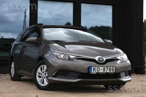 Pelēks Toyota Auris 2017 Tukums, ar dzinēja tilpumu 1.80 L un nobraukumu 284 tūkst. km par 8890 €, foto  vietnē AUTOMOTO.COM.LV