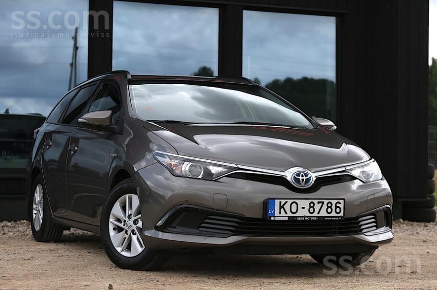 Pelēks Toyota Auris 2017 Tukums, ar dzinēja tilpumu 1.80 L un nobraukumu 284 tūkst. km par 8890 €, foto 1 vietnē AUTOMOTO.COM.LV