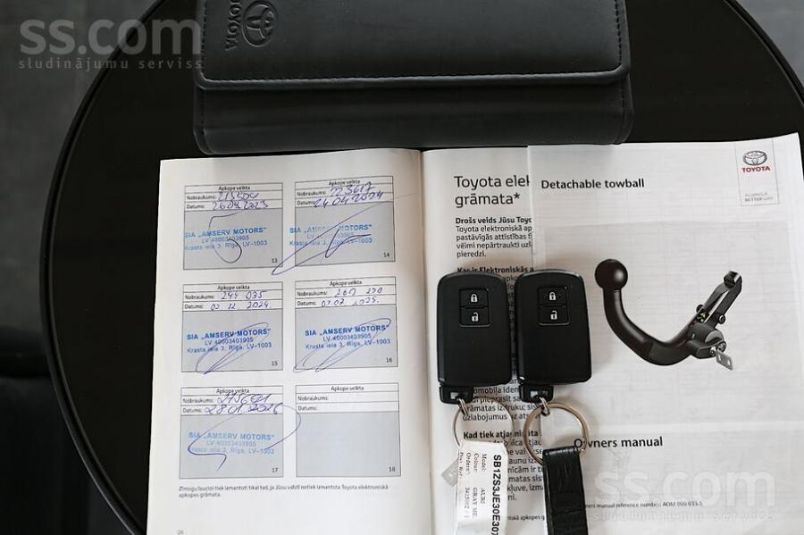 Pelēks Toyota Auris 2017 Tukums, ar dzinēja tilpumu 1.80 L un nobraukumu 284 tūkst. km par 8890 €, foto 33 vietnē AUTOMOTO.COM.LV