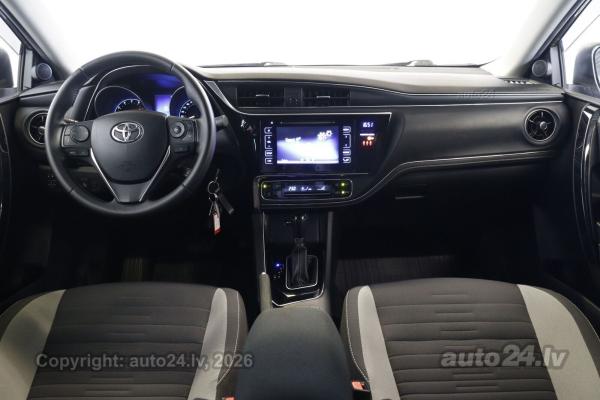 Pelēks Toyota Auris 2017 Tallina, ar dzinēja tilpumu 1.60 L un nobraukumu 78 tūkst. km par 12890 €, foto 9 vietnē AUTOMOTO.COM.LV