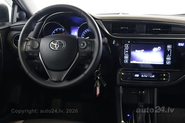 Pelēks Toyota Auris 2017 Tallina, ar dzinēja tilpumu 1.60 L un nobraukumu 78 tūkst. km par 12890 €, foto 10 vietnē AUTOMOTO.COM.LV