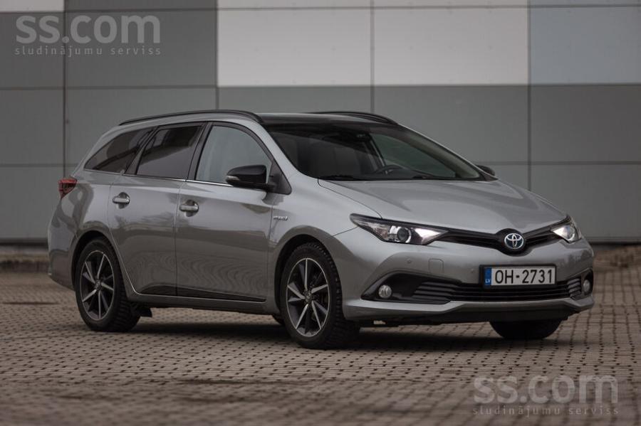 Pelēks Toyota Auris 2018 Rīga, ar dzinēja tilpumu 1.80 L un nobraukumu 284 tūkst. km par 9450 €, foto 1 vietnē AUTOMOTO.COM.LV