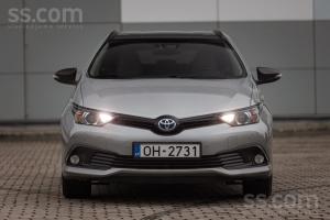 Pelēks Toyota Auris 2018 Rīga, ar dzinēja tilpumu 1.80 L un nobraukumu 284 tūkst. km par 9450 €, foto 2 vietnē AUTOMOTO.COM.LV