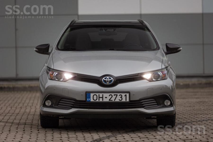 Pelēks Toyota Auris 2018 Rīga, ar dzinēja tilpumu 1.80 L un nobraukumu 284 tūkst. km par 9450 €, foto 2 vietnē AUTOMOTO.COM.LV