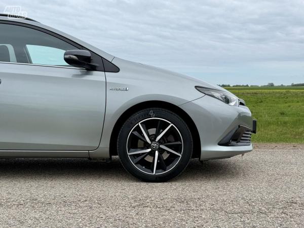 Pelēks Toyota Auris 2018 Vilkaviškis, ar dzinēja tilpumu 1.80 L un nobraukumu 225 tūkst. km par 10900 €, foto 7 vietnē AUTOMOTO.COM.LV
