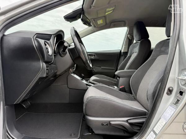 Pelēks Toyota Auris 2018 Vilkaviškis, ar dzinēja tilpumu 1.80 L un nobraukumu 225 tūkst. km par 10900 €, foto 10 vietnē AUTOMOTO.COM.LV