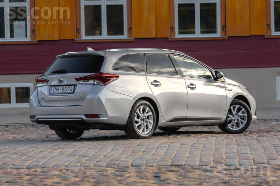 Pelēks Toyota Auris 2018 Jelgava, ar dzinēja tilpumu 1.80 L un nobraukumu 237 tūkst. km par 9700 €, foto 7 vietnē AUTOMOTO.COM.LV
