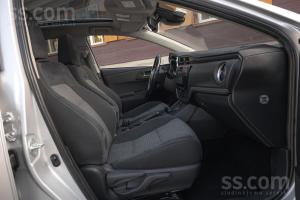 Pelēks Toyota Auris 2018 Jelgava, ar dzinēja tilpumu 1.80 L un nobraukumu 237 tūkst. km par 9700 €, foto 19 vietnē AUTOMOTO.COM.LV