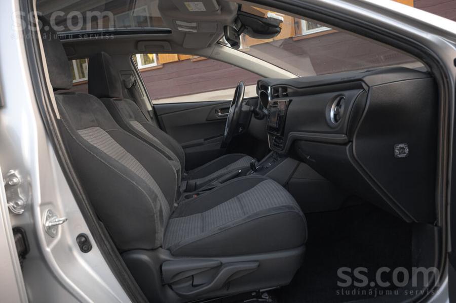 Pelēks Toyota Auris 2018 Jelgava, ar dzinēja tilpumu 1.80 L un nobraukumu 237 tūkst. km par 9700 €, foto 19 vietnē AUTOMOTO.COM.LV