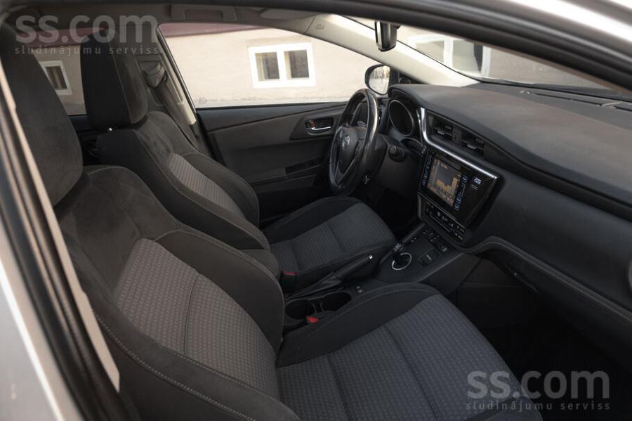 Pelēks Toyota Auris 2018 Jelgava, ar dzinēja tilpumu 1.80 L un nobraukumu 237 tūkst. km par 9700 €, foto 20 vietnē AUTOMOTO.COM.LV