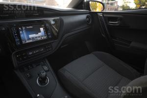 Pelēks Toyota Auris 2018 Jelgava, ar dzinēja tilpumu 1.80 L un nobraukumu 237 tūkst. km par 9700 €, foto 23 vietnē AUTOMOTO.COM.LV