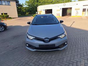 Grey Toyota Auris 2018 in Vilkaviskis, with an engine capacity of 1.80 L and mileage of 250 thousand km for 11200 €, photo 9 on AUTOMOTO.COM.LV