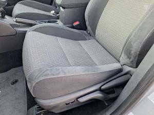 Grey Toyota Auris 2018 in Vilkaviskis, with an engine capacity of 1.80 L and mileage of 250 thousand km for 11200 €, photo 24 on AUTOMOTO.COM.LV
