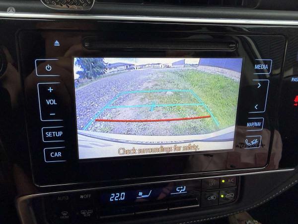 Grey Toyota Auris 2018 in Alytus, with an engine capacity of 1.60 L and mileage of 240 thousand km for 6999 €, photo 8 on AUTOMOTO.COM.LV