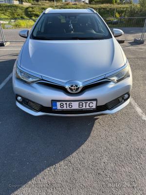 Grey Toyota Auris 2018 in Tallinn, with an engine capacity of 1.60 L and mileage of 94 thousand km for 12500 €, photo  on AUTOMOTO.COM.LV