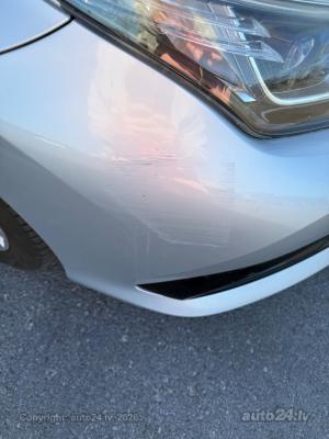 Grey Toyota Auris 2018 in Tallinn, with an engine capacity of 1.60 L and mileage of 94 thousand km for 12500 €, photo 4 on AUTOMOTO.COM.LV