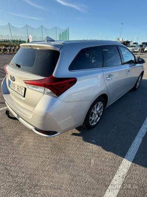 Grey Toyota Auris 2018 in Tallinn, with an engine capacity of 1.60 L and mileage of 94 thousand km for 12500 €, photo 9 on AUTOMOTO.COM.LV
