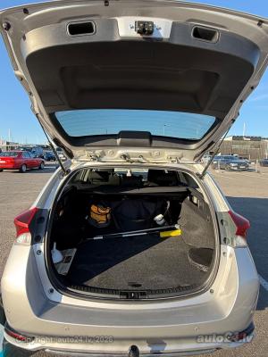 Grey Toyota Auris 2018 in Tallinn, with an engine capacity of 1.60 L and mileage of 94 thousand km for 12500 €, photo 10 on AUTOMOTO.COM.LV