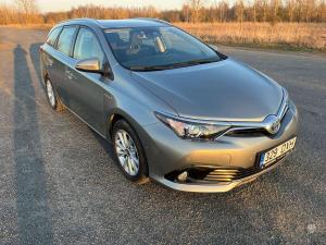 Pelēks Toyota Auris 2018 Tallina, ar dzinēja tilpumu 1.80 L un nobraukumu 229 tūkst. km par 10190 €, foto 4 vietnē AUTOMOTO.COM.LV