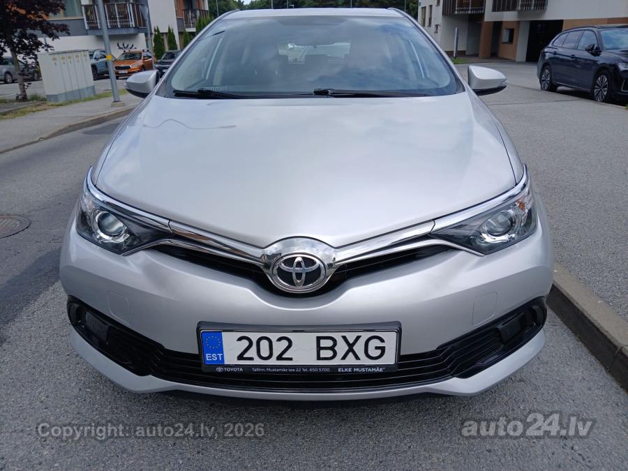Pelēks Toyota Auris 2018 Tallina, ar dzinēja tilpumu 1.60 L un nobraukumu 163 tūkst. km par 10400 €, foto 4 vietnē AUTOMOTO.COM.LV