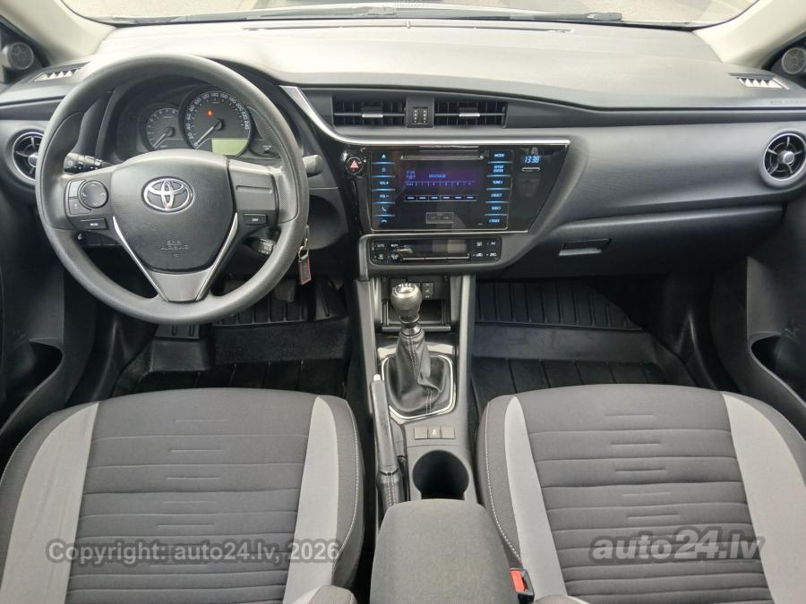 Pelēks Toyota Auris 2018 Tallina, ar dzinēja tilpumu 1.60 L un nobraukumu 163 tūkst. km par 10400 €, foto 15 vietnē AUTOMOTO.COM.LV