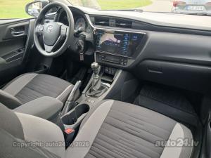 Pelēks Toyota Auris 2018 Tallina, ar dzinēja tilpumu 1.60 L un nobraukumu 163 tūkst. km par 10400 €, foto 19 vietnē AUTOMOTO.COM.LV