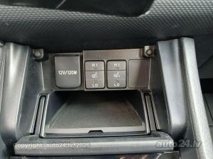 Pelēks Toyota Auris 2018 Tallina, ar dzinēja tilpumu 1.60 L un nobraukumu 163 tūkst. km par 10400 €, foto 20 vietnē AUTOMOTO.COM.LV