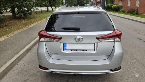 Pelēks Toyota Auris 2018 Šauļi, ar dzinēja tilpumu 1.60 L un nobraukumu 201 tūkst. km par 8800 €, foto 5 vietnē AUTOMOTO.COM.LV