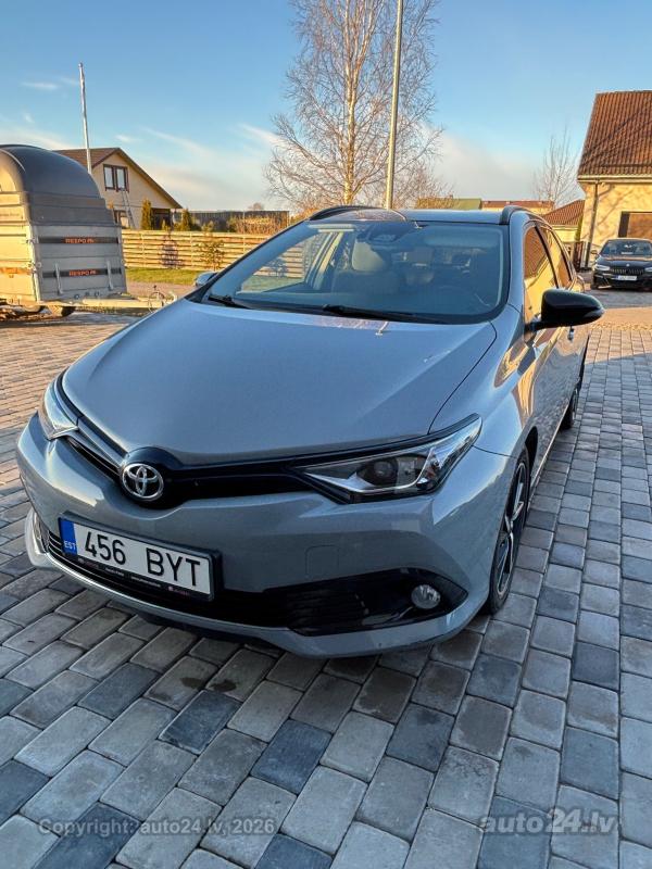 Pelēks Toyota Auris 2019 Rakvere, ar dzinēja tilpumu 1.60 L un nobraukumu 69 tūkst. km par 12900 €, foto 1 vietnē AUTOMOTO.COM.LV