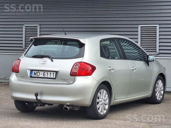 Toyota Auris 2007 Rīga, ar dzinēja tilpumu 2.20 L un nobraukumu 320 tūkst. km par 1750 €, foto 6 vietnē AUTOMOTO.COM.LV