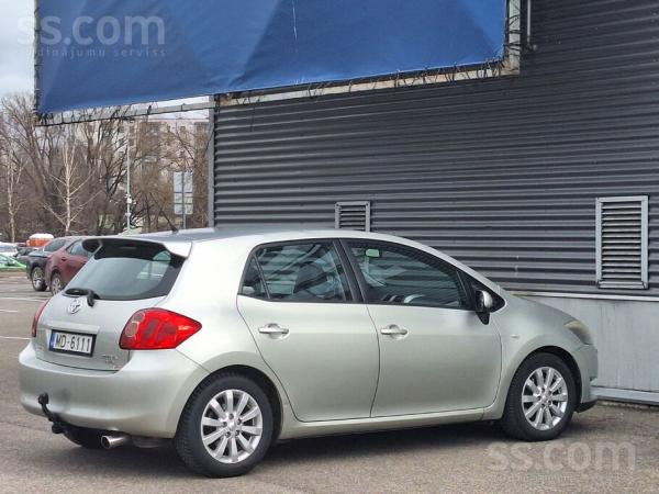 Toyota Auris 2007 Rīga, ar dzinēja tilpumu 2.20 L un nobraukumu 320 tūkst. km par 1750 €, foto 8 vietnē AUTOMOTO.COM.LV