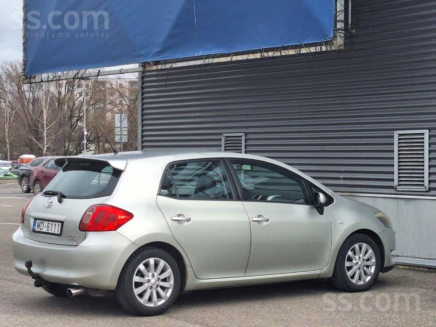 Toyota Auris 2007 Rīga, ar dzinēja tilpumu 2.20 L un nobraukumu 320 tūkst. km par 1750 €, foto 8 vietnē AUTOMOTO.COM.LV
