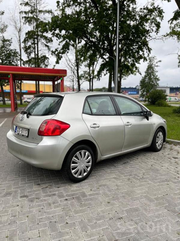 Toyota Auris 2007 in Riga, with an engine capacity of 1.60 L and mileage of 179 thousand km for 3100 €, photo 2 on AUTOMOTO.COM.LV