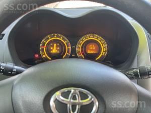 Toyota Auris 2007 in Riga, with an engine capacity of 1.60 L and mileage of 261 thousand km for 1250 €, photo 8 on AUTOMOTO.COM.LV