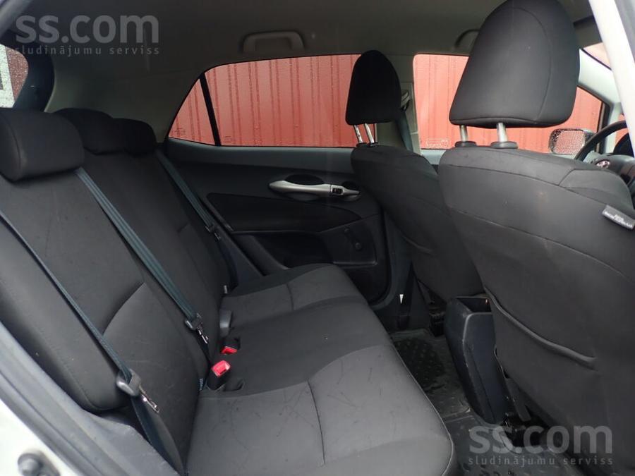 Toyota Auris 2007 Liepāja, ar dzinēja tilpumu 1.60 L un nobraukumu 137 tūkst. km par 3250 €, foto 5 vietnē AUTOMOTO.COM.LV