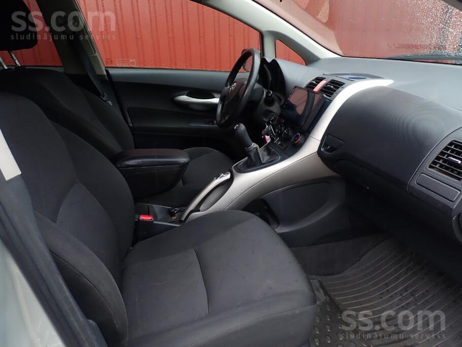 Toyota Auris 2007 Liepāja, ar dzinēja tilpumu 1.60 L un nobraukumu 137 tūkst. km par 3250 €, foto 6 vietnē AUTOMOTO.COM.LV