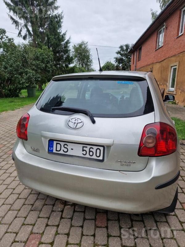 Toyota Auris 2007 Valmiera, ar dzinēja tilpumu 2.20 L un nobraukumu 0 tūkst. km par 1000 €, foto 3 vietnē AUTOMOTO.COM.LV