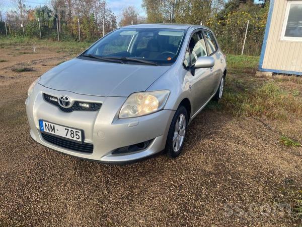 Toyota Auris 2007 in Riga, with an engine capacity of 2.00 L and mileage of 0 thousand km for 2199 €, photo 2 on AUTOMOTO.COM.LV