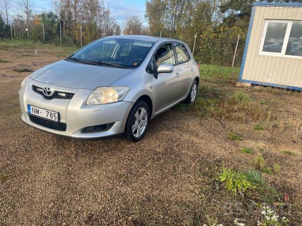 Toyota Auris 2007 in Riga, with an engine capacity of 2.00 L and mileage of 0 thousand km for 2199 €, photo 7 on AUTOMOTO.COM.LV