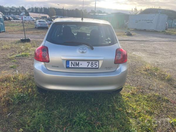 Toyota Auris 2007 in Riga, with an engine capacity of 2.00 L and mileage of 0 thousand km for 2199 €, photo 8 on AUTOMOTO.COM.LV
