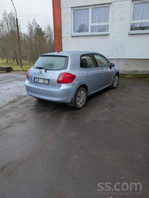 Toyota Auris 2007 Cēsis, ar dzinēja tilpumu 1.60 L un nobraukumu 253 tūkst. km par 2300 €, foto 3 vietnē AUTOMOTO.COM.LV