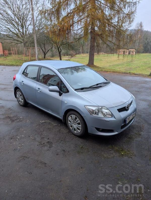 Toyota Auris 2007 in Cesis, with an engine capacity of 1.60 L and mileage of 253 thousand km for 2300 €, photo 4 on AUTOMOTO.COM.LV