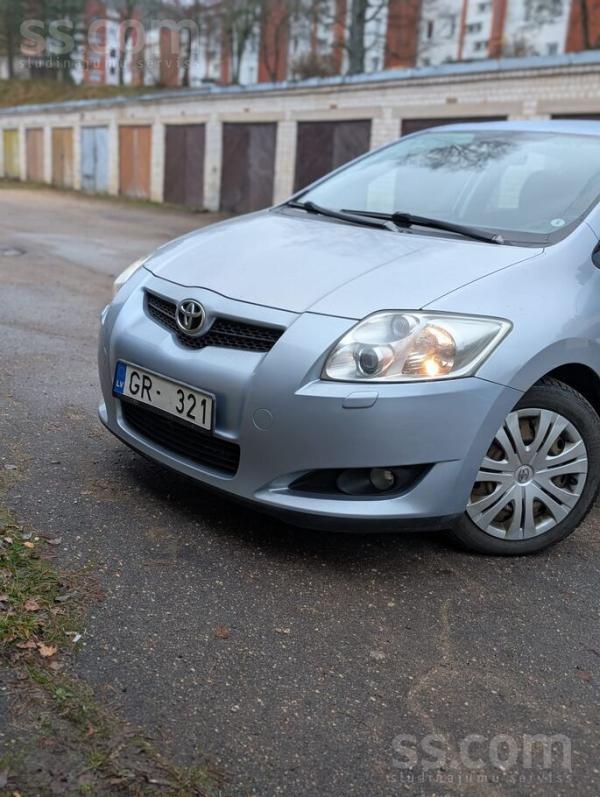 Toyota Auris 2007 in Cesis, with an engine capacity of 1.60 L and mileage of 253 thousand km for 2300 €, photo 9 on AUTOMOTO.COM.LV