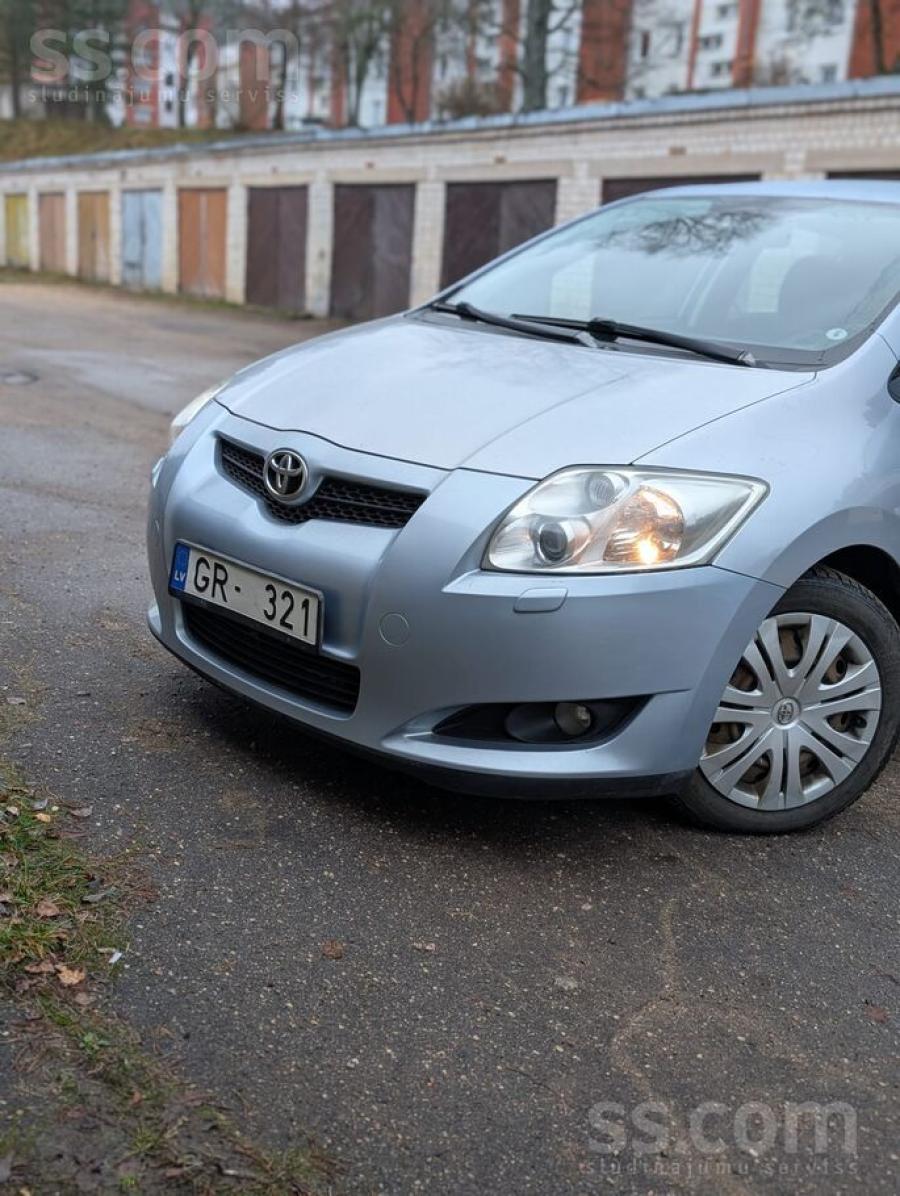 Toyota Auris 2007 Cēsis, ar dzinēja tilpumu 1.60 L un nobraukumu 253 tūkst. km par 2300 €, foto 9 vietnē AUTOMOTO.COM.LV