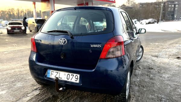 Toyota Auris 2007 Viļņa, ar dzinēja tilpumu 1.40 L un nobraukumu 3011 tūkst. km par 2200 €, foto 4 vietnē AUTOMOTO.COM.LV
